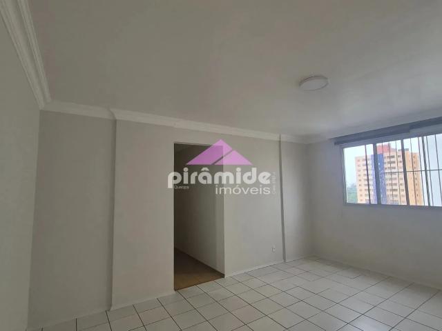 Apartamento para Aluguel com 3 quartos, 96 m² por R$ 3.200
