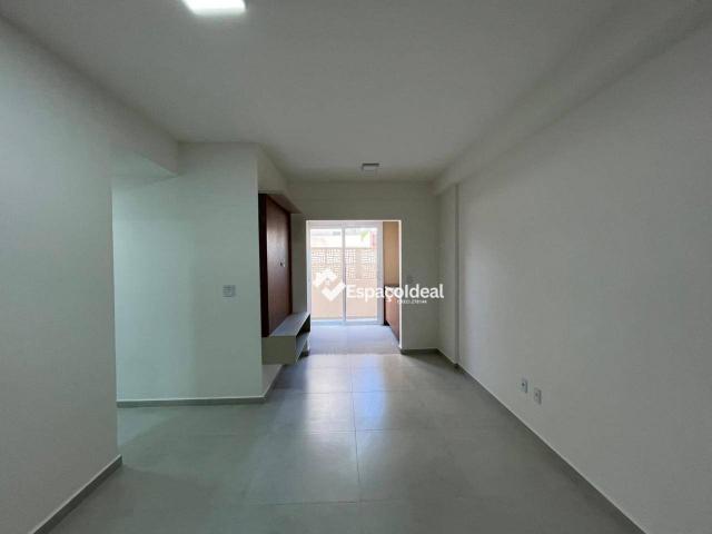 Apartamento para Aluguel com 3 quartos, 98 m² por R$ 3.100