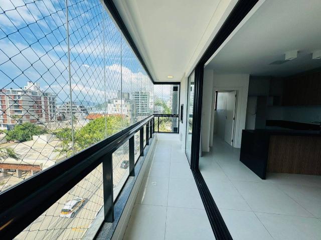 Apartamento para Aluguel com 3 quartos, 100 m² por R$ 11.000