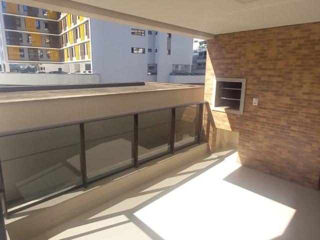 Apartamento para Aluguel com 3 quartos, 101 m² por R$ 8.000