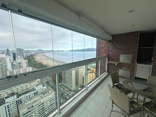 Apartamento para Aluguel com 3 quartos, 101 m² por R$ 8.200