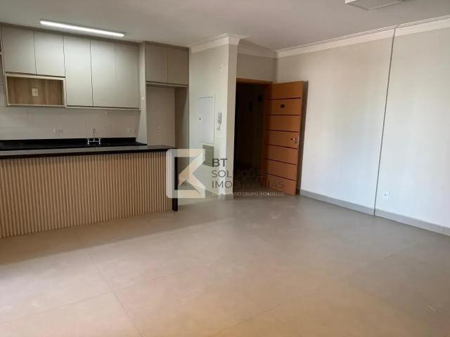 Apartamento para Aluguel com 3 quartos, 102 m² por R$ 6.500
