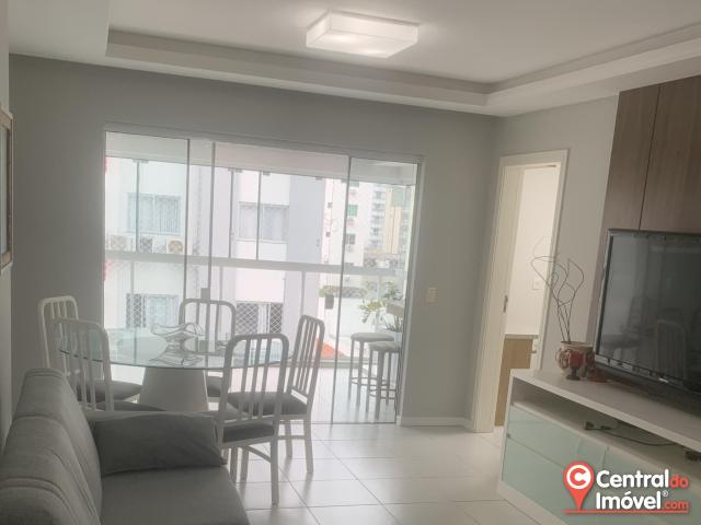 Apartamento para Aluguel com 3 quartos, 102 m² por R$ 7.500