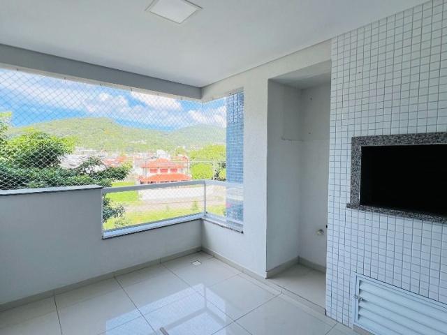 Apartamento para Aluguel com 3 quartos, 104 m² por R$ 5.500