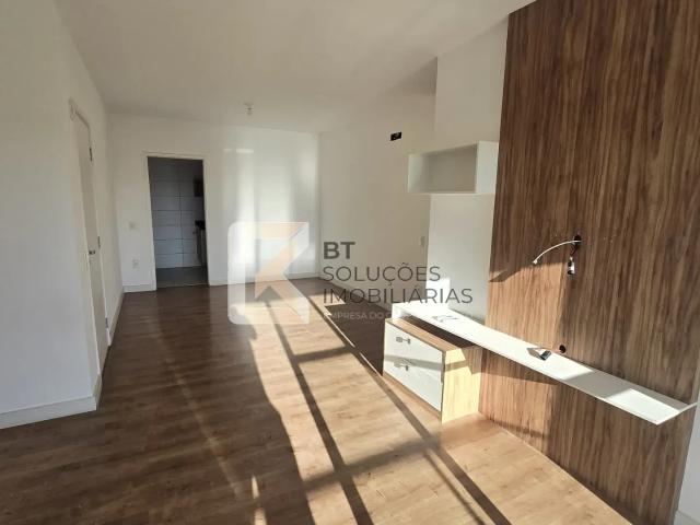 Apartamento para Aluguel com 3 quartos, 105 m² por R$ 5.000
