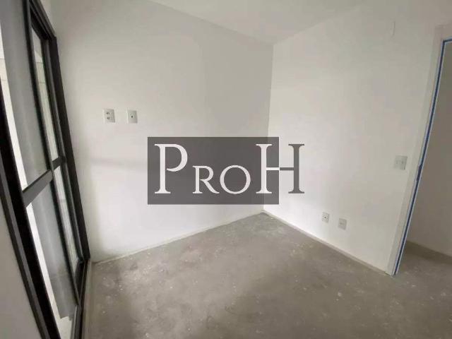 Apartamento para Aluguel com 3 quartos, 105 m² por R$ 8.500