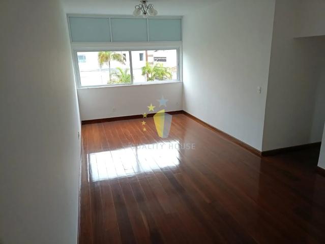 Apartamento para Aluguel com 3 quartos, 105 m² por R$ 11.000