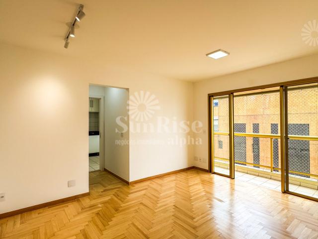 Apartamento para Aluguel com 3 quartos, 107 m² por R$ 6.300