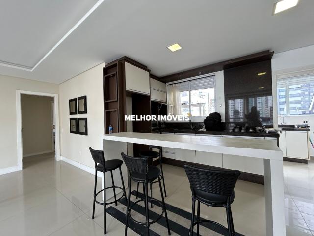 Apartamento para Aluguel com 3 quartos, 110 m² por R$ 6.200