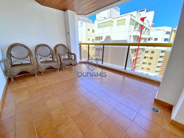 Apartamento para Aluguel com 3 quartos, 110 m² por R$ 6.500
