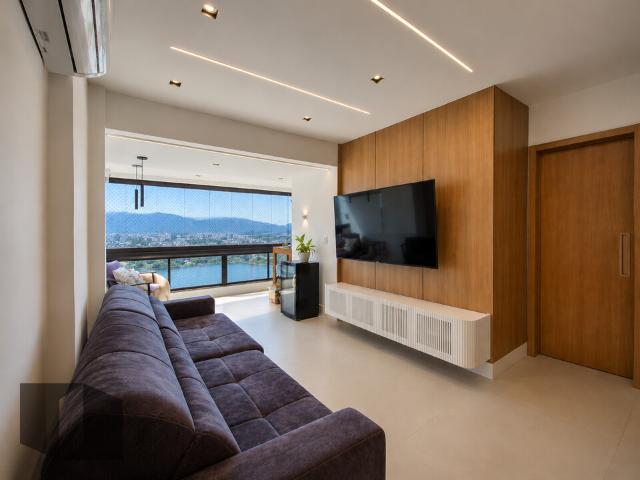 Apartamento para Aluguel com 3 quartos, 110 m² por R$ 10.500