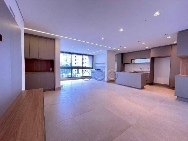 Apartamento para Aluguel com 3 quartos, 111 m² por R$ 6.800