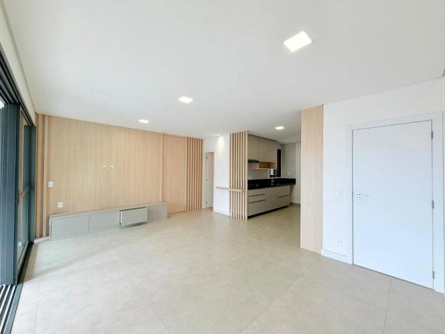 Apartamento para Aluguel com 3 quartos, 112 m² por R$ 7.000