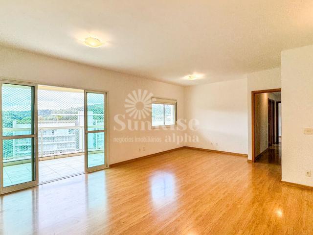 Apartamento para Aluguel com 3 quartos, 113 m² por R$ 7.350