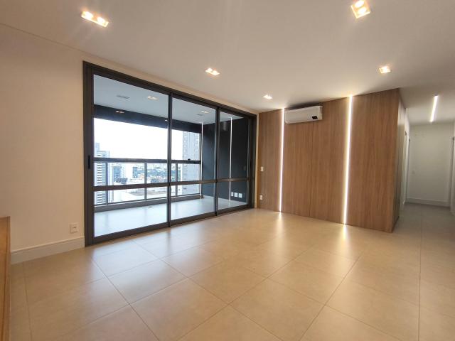 Apartamento para Aluguel com 3 quartos, 114 m² por R$ 6.950