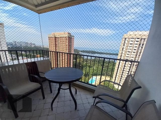 Apartamento para Aluguel com 3 quartos, 114 m² por R$ 10.900