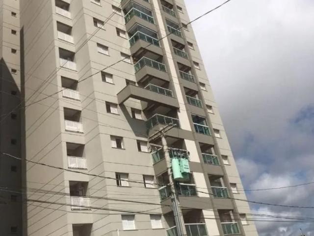 Apartamento para Aluguel com 3 quartos, 114 m² por R$ 2.800