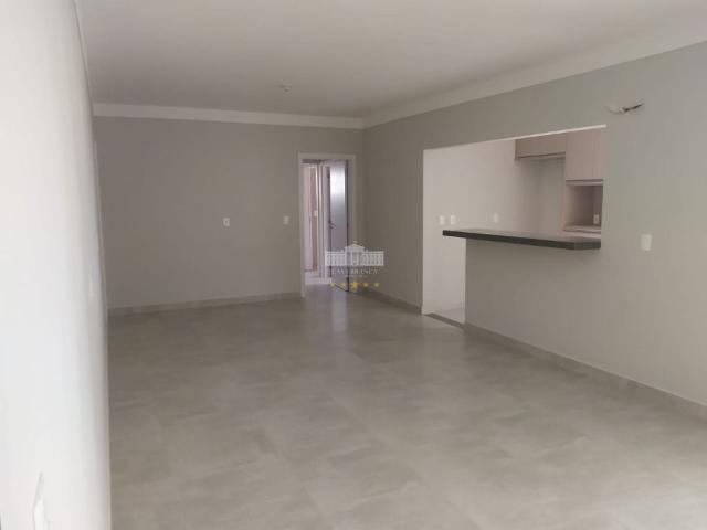 Apartamento para Aluguel com 3 quartos, 116 m² por R$ 2.700