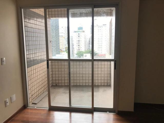 Apartamento para Aluguel com 3 quartos, 120 m² por R$ 4.400