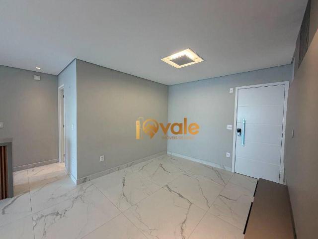 Apartamento para Aluguel com 3 quartos, 120 m² por R$ 8.000