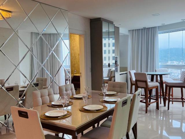 Apartamento para Aluguel com 3 quartos, 120 m² por R$ 9.000