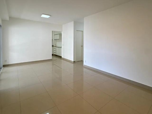 Apartamento para Aluguel com 3 quartos, 121 m² por R$ 6.000