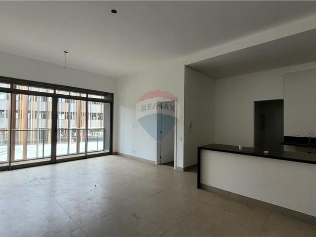 Apartamento para Aluguel com 3 quartos, 123 m² por R$ 8.000