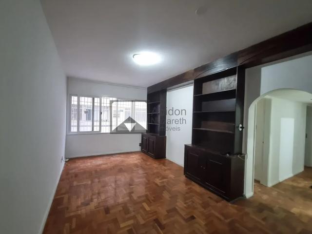 Apartamento para Aluguel com 3 quartos, 123 m² por R$ 3.000