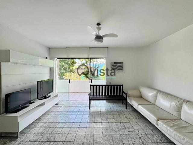 Apartamento para Aluguel com 3 quartos, 130 m² por R$ 4.200