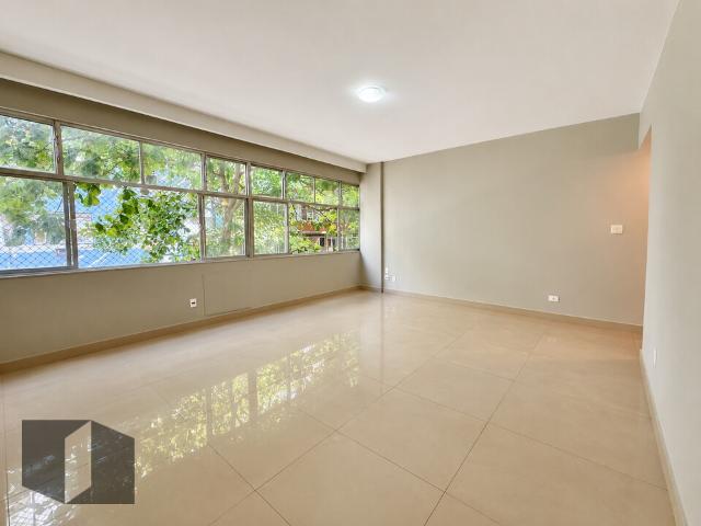 Apartamento para Aluguel com 3 quartos, 130 m² por R$ 6.000