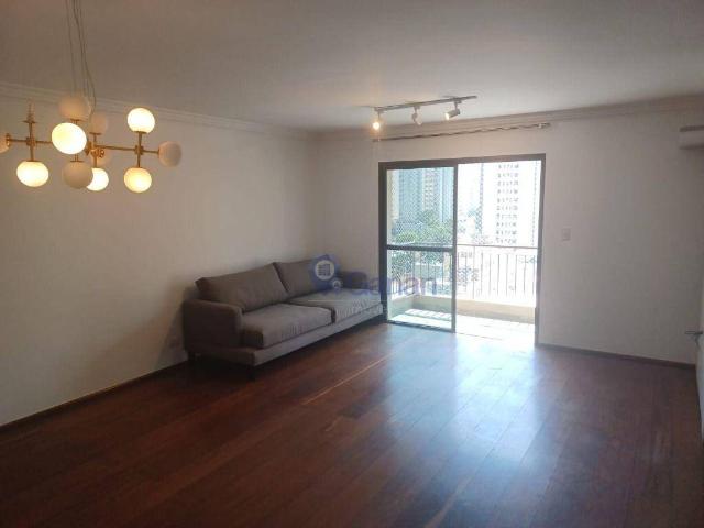 Apartamento para Aluguel com 3 quartos, 130 m² por R$ 7.800