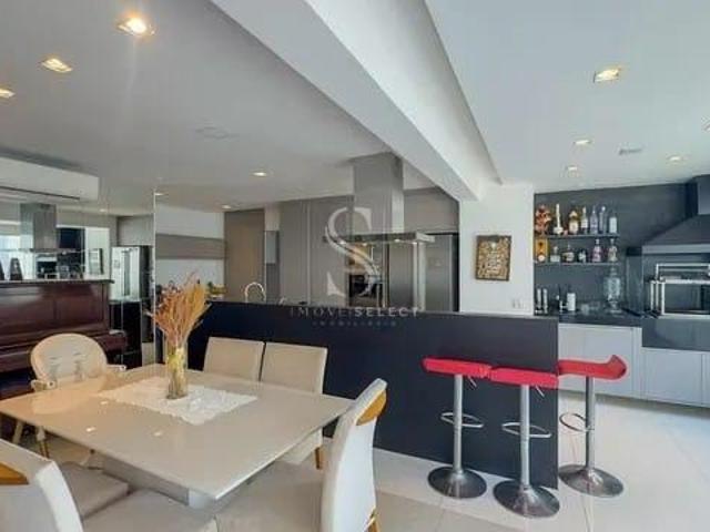 Apartamento para Aluguel com 3 quartos, 134 m² por R$ 13.500