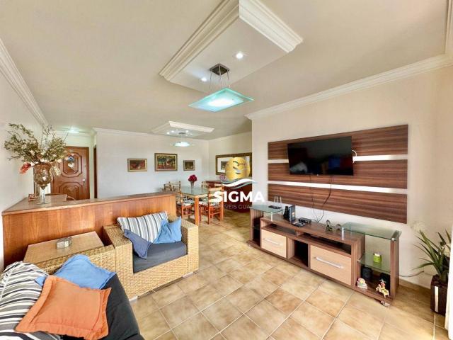 Apartamento para Aluguel com 3 quartos, 137 m² por R$ 7.800