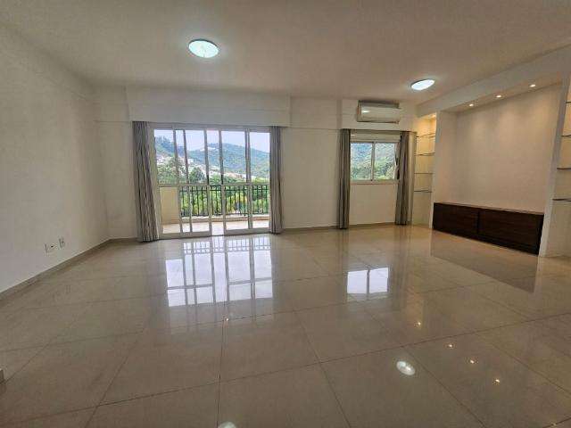 Apartamento para Aluguel com 3 quartos, 139 m² por R$ 9.500