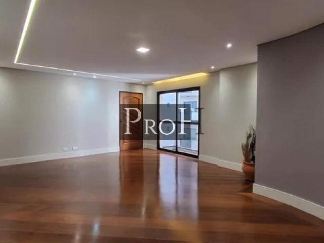 Apartamento para Aluguel com 3 quartos, 140 m² por R$ 6.000