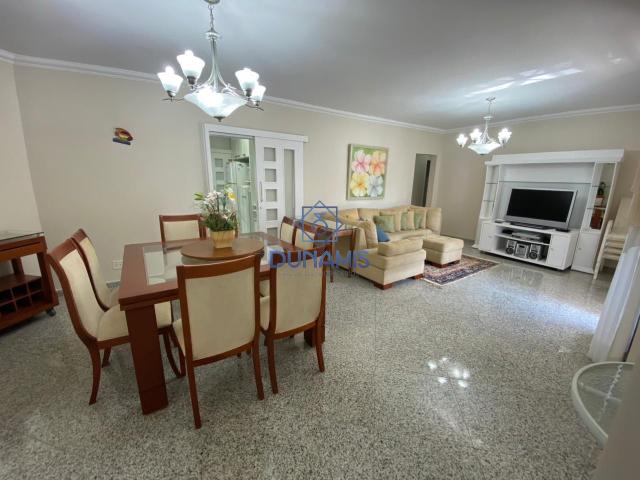 Apartamento para Aluguel com 3 quartos, 147 m² por R$ 7.500