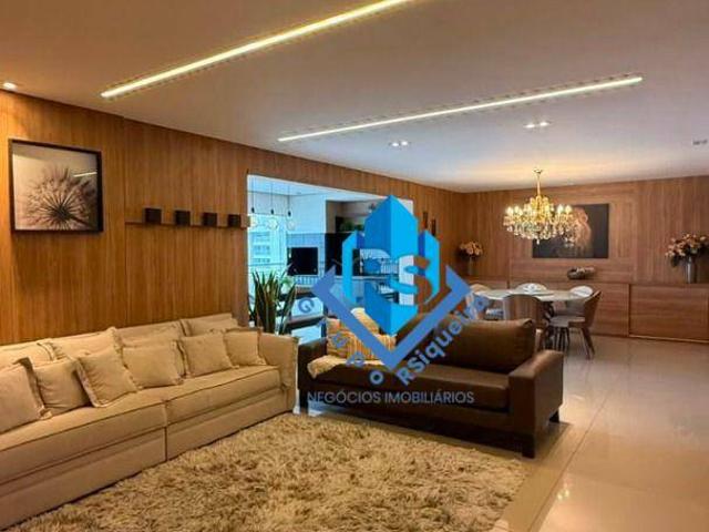 Apartamento para Aluguel com 3 quartos, 155 m² por R$ 12.000