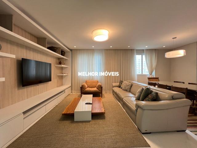 Apartamento para Aluguel com 3 quartos, 156 m² por R$ 15.000