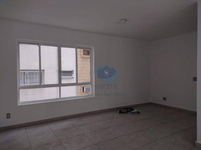 Apartamento para Aluguel com 3 quartos, 157 m² por R$ 5.500