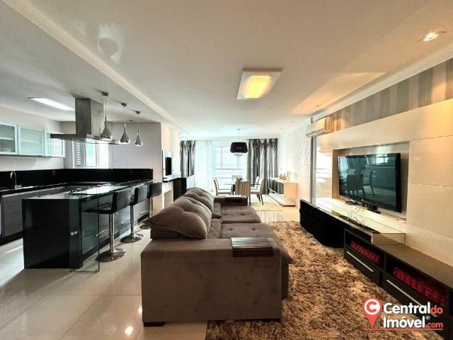 Apartamento para Aluguel com 3 quartos, 160 m² por R$ 14.900