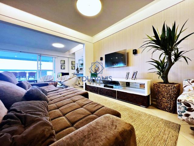 Apartamento para Aluguel com 3 quartos, 168 m² por R$ 16.000