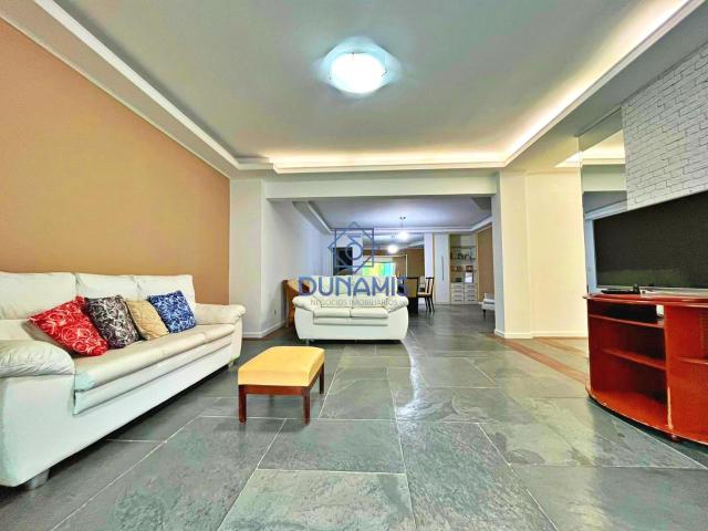 Apartamento para Aluguel com 3 quartos, 187 m² por R$ 7.500