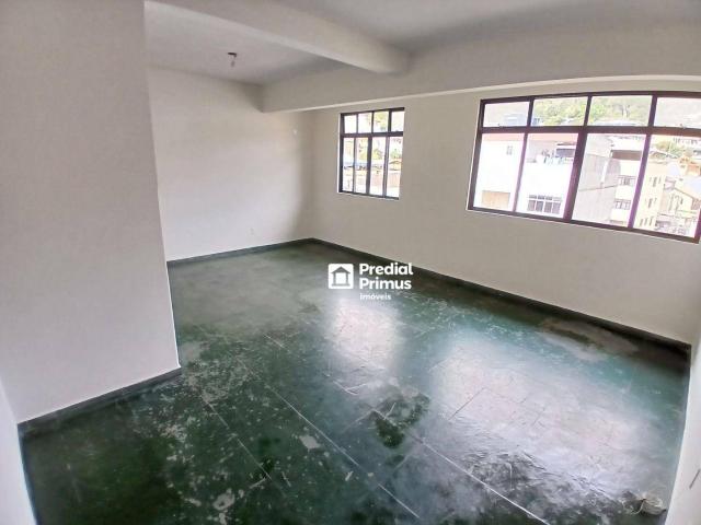 Apartamento para Aluguel com 3 quartos, 1 m² por R$ 1.200