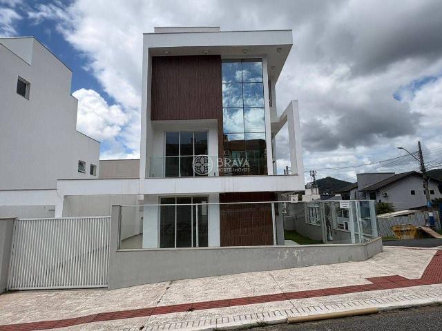 Apartamento para Aluguel com 3 quartos, 200 m² por R$ 11.000