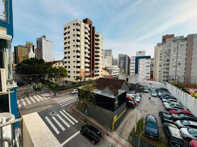 Apartamento para aluguel com 3 quartos, em Centro com 105 m²