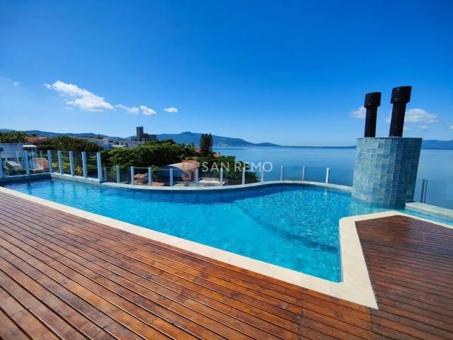 Apartamento para aluguel com 3 quartos, em Coqueiros com 124 m²