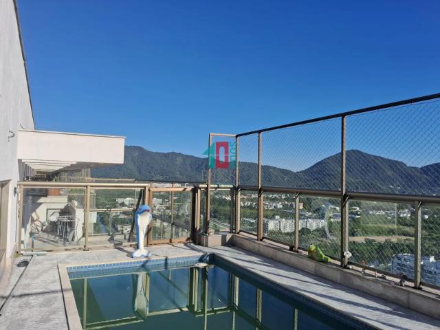 Apartamento para aluguel com 3 quartos em Recreio dos Bandeirantes com 165m²