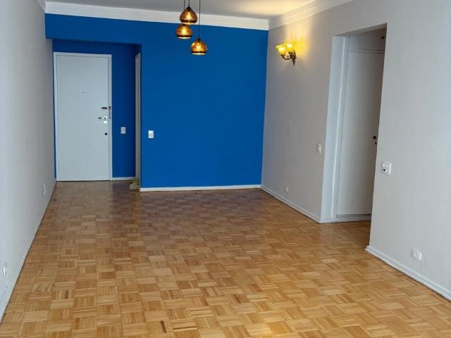 Apartamento para Aluguel com 3 quartos por R$ 4.000