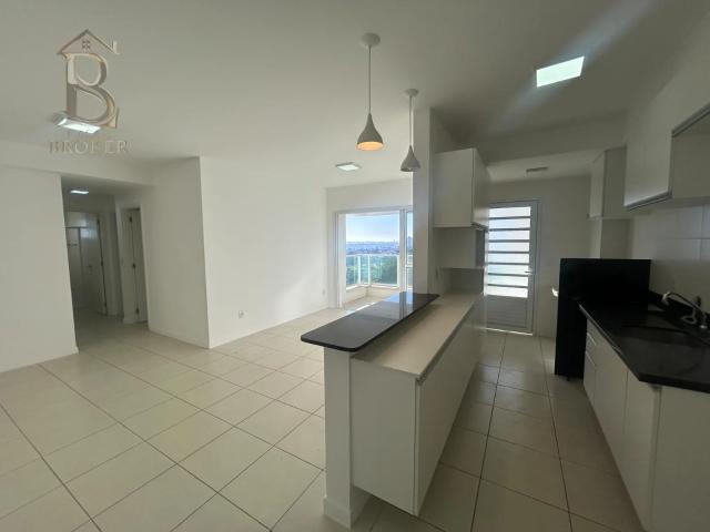 Apartamento para Aluguel com 3 quartos por R$ 4.400