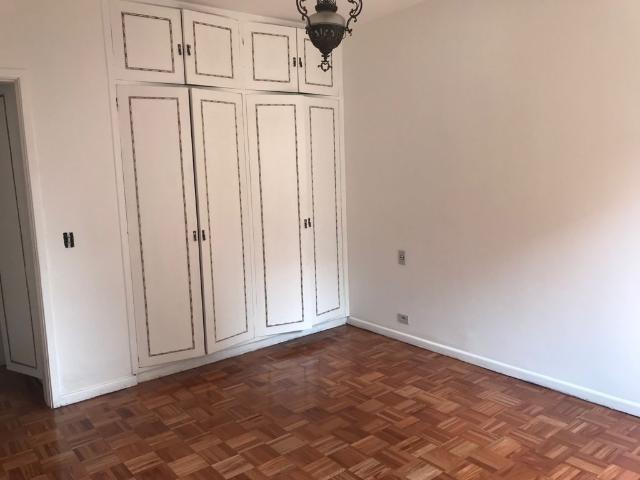 Apartamento para Aluguel com 3 quartos por R$ 5.500